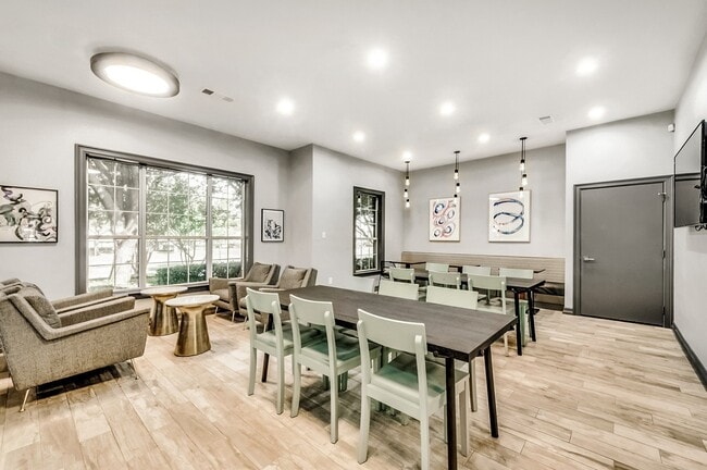 Keystone at Castle Hills Apartments - Carrollton, TX | ForRent.com