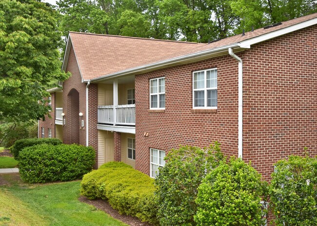 Cardinal Apartments - Greensboro, NC | ForRent.com