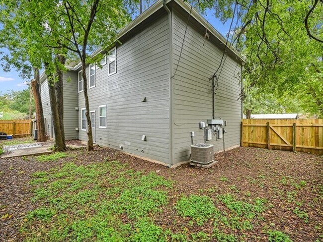 Stiles Unit A - Austin, TX | ForRent.com