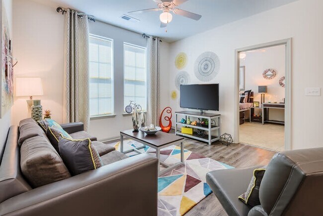 University of North Carolina Charlotte | Off-Campus Housing Search