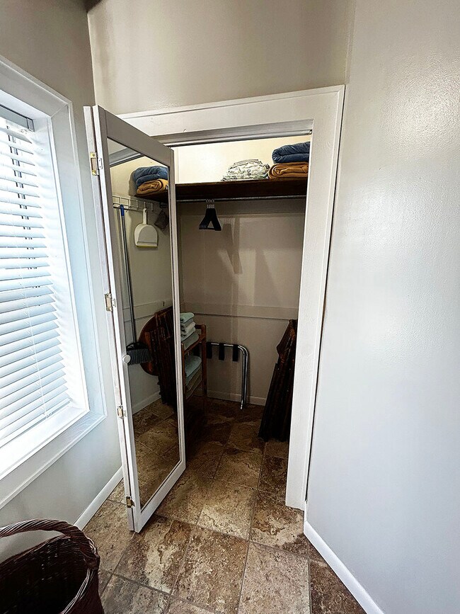 304 Highway 98 Apartment Unit 304-B - Mexico Beach, FL | ForRent.com