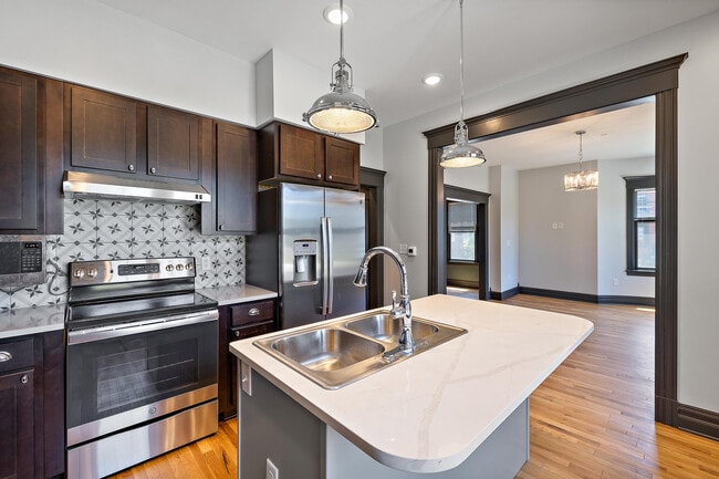 4004 Porter St Off-Campus Housing, Detroit, MI