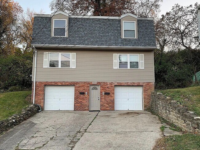 4245 Century Ln - Townhome Rental in Cincinnati OH | ForRent.com