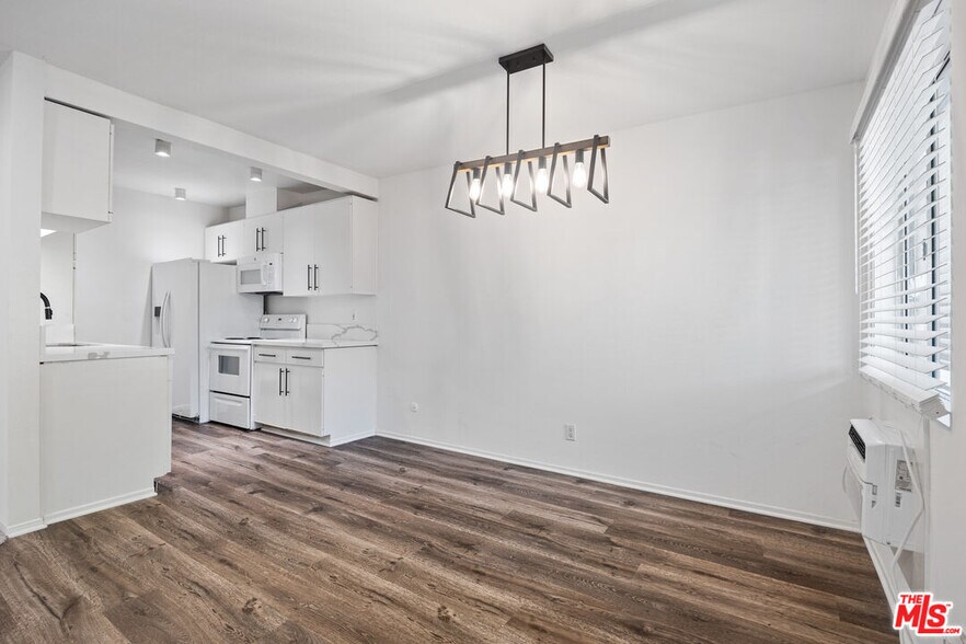 322 Miraleste Dr - House for Rent in Los Angeles, CA | ForRent.com