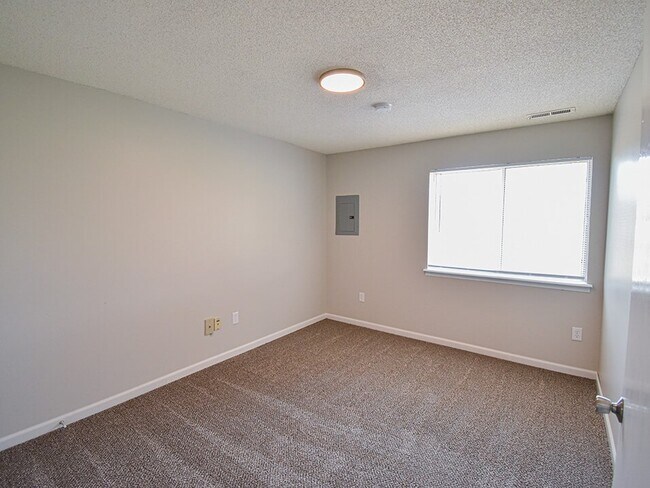 Northridge Crossing Apartments and Townhomes - Mcpherson, KS | ForRent.com