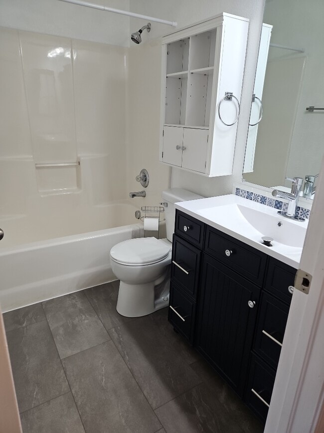 210 Country West Rd Off-Campus Housing, Cheyenne, WY