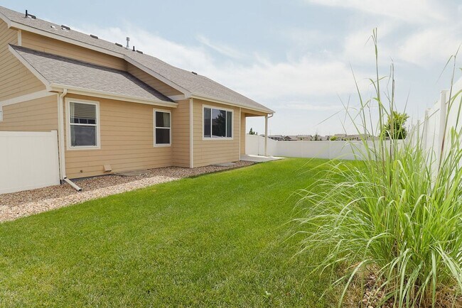 3 bedroom. 2.5 bath two story home in seve... - House Rental in ...