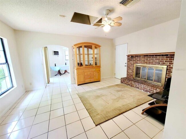 14410 SW 39th Ct Rd Townhome - Townhome Rental in Ocala FL | ForRent.com