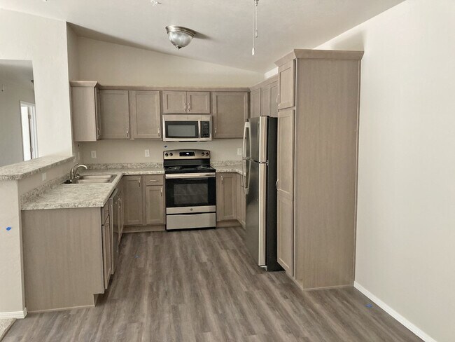 MORGAN PARK ESTATES Apartments For Rent in Duluth, MN | ForRent.com