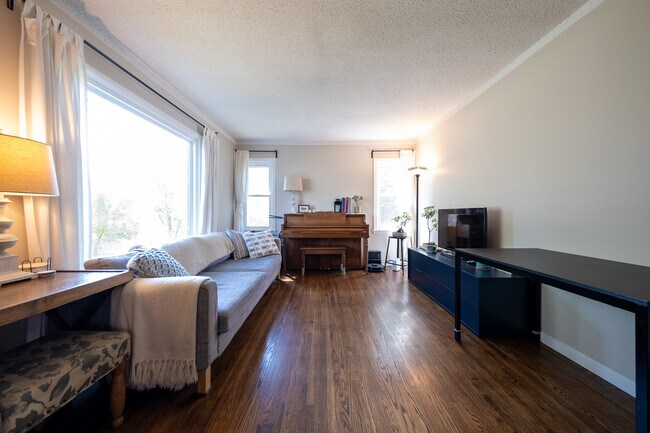 3734 Rhode Island Ave S - House Rental in Minneapolis, MN | ForRent.com