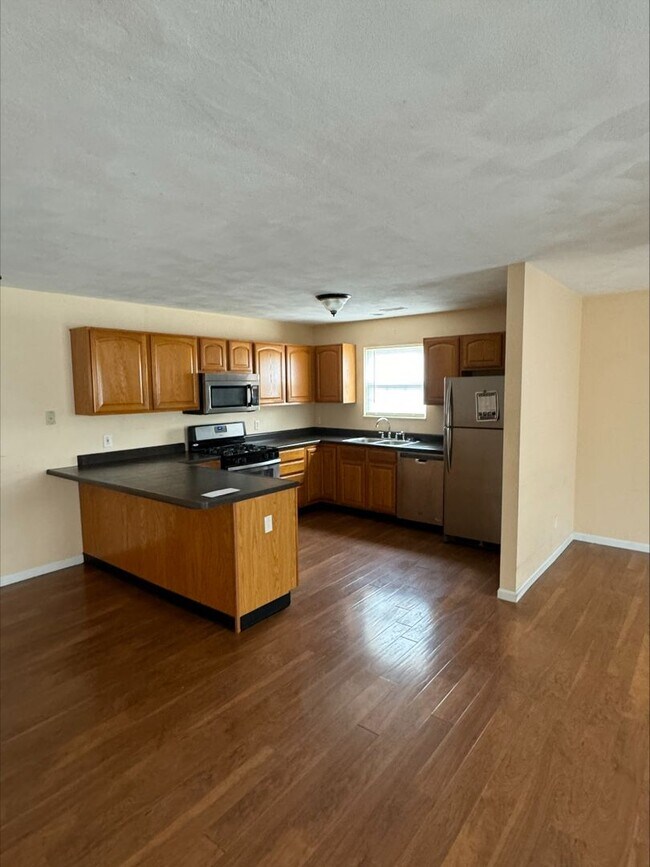 104 South High St. Shiloh House - House Rental in O'Fallon, IL ...