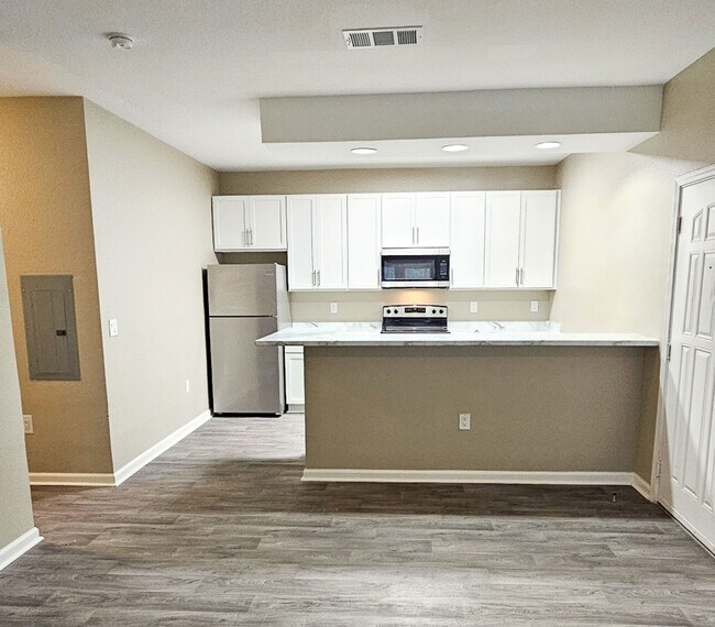 The Mirage Apartments - Mobile, AL | ForRent.com