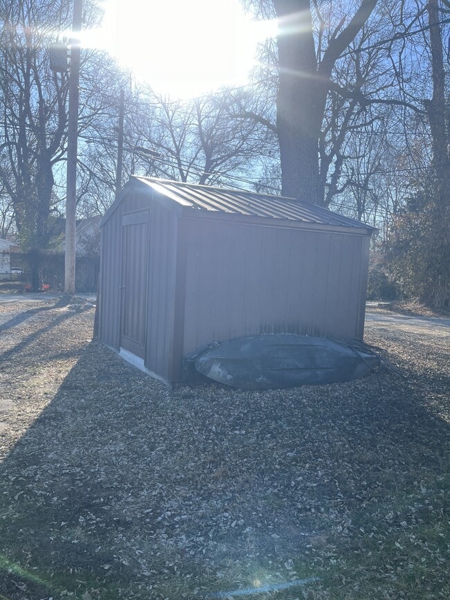 424 Grover St Off-Campus Housing, Warrensburg, MO