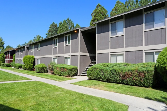 Rosewood Park Apartments Reno