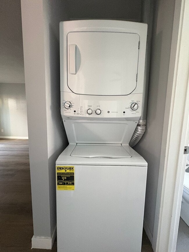 2727-2741 Abbot Kinney Blvd Unit 03 Off-Campus Housing, Los Angeles, CA