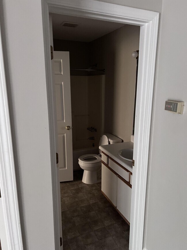 115 Windtree Ct Townhome - Townhome Rental in Greenwood SC | ForRent.com