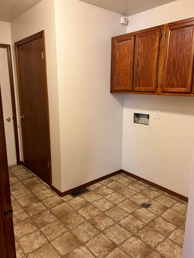 7942 S Wilson St Unit Duplex - Midvale, UT | ForRent.com