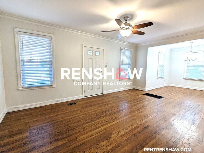 High Point Terrace - 3 Bed / 2 Bath - Extr... House - House Rental in ...