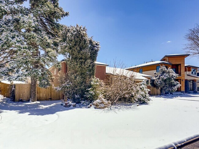 Wonderful Home in Cozy Cory-Merrill Neighb... - Casas en Alquiler ...