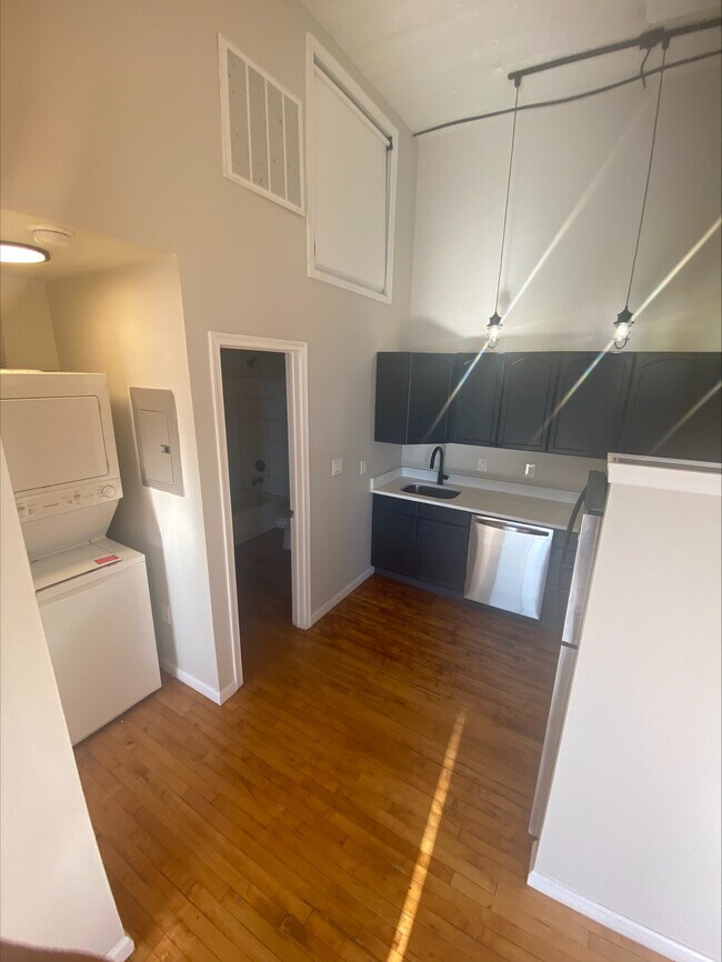 Spring Lofts - Philadelphia, PA | ForRent.com