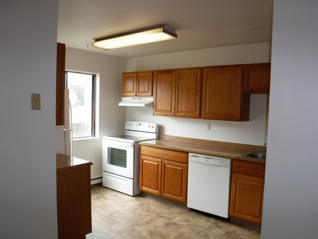 Oakbrook Manor Apartments - Ravena, NY | ForRent.com