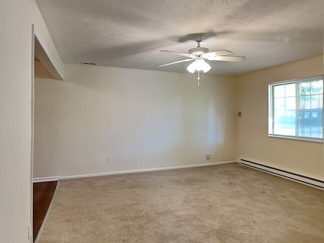 Receive ONE MONTH FREE RENT! 4 bed 1.5 bat... - House Rental in ...