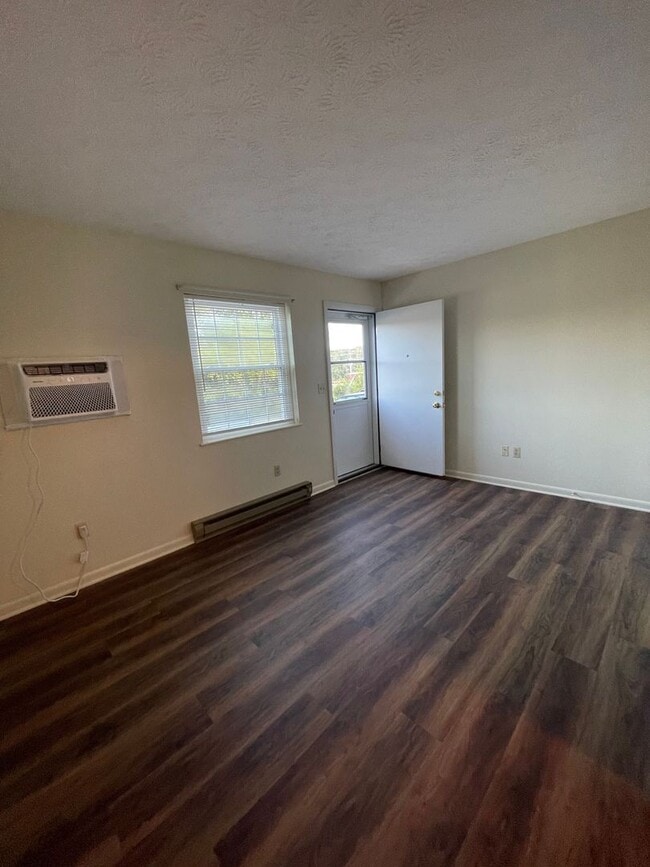 Apartment for Rent Off-Campus Housing, Harrisonburg, VA