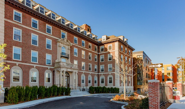 Harvard University | Off-Campus Housing Search