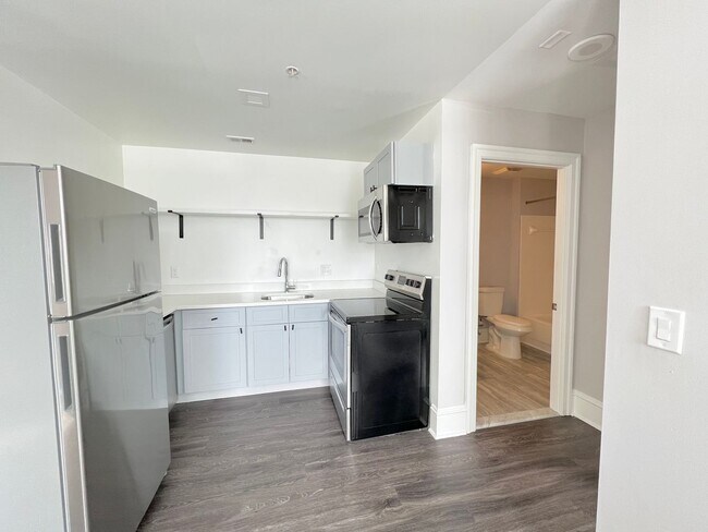 306 W Franklin Apartments | Towson University | Off-Campus Housing Search