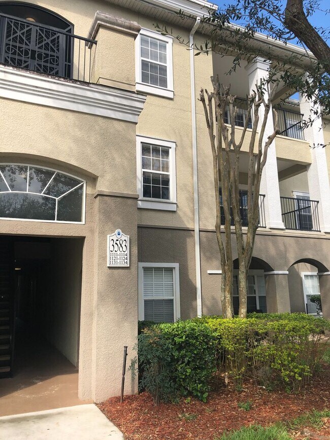 Move in NOW! Nice 2bd 2ba on 2nd floor wit... Unit 1123 - Condo for ...