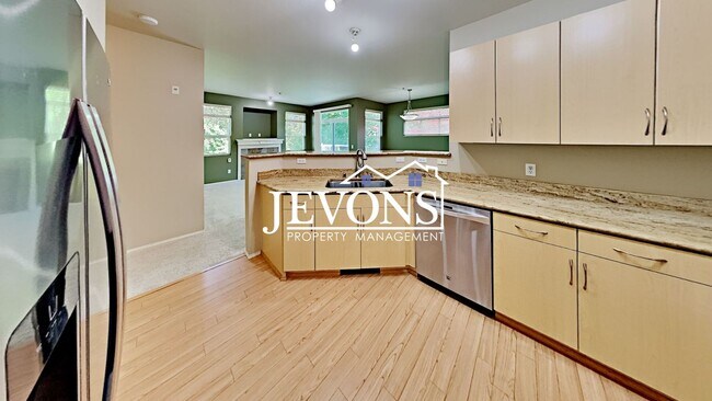 Beautiful condo in the Cameray Community o... - Sammamish, WA | ForRent.com