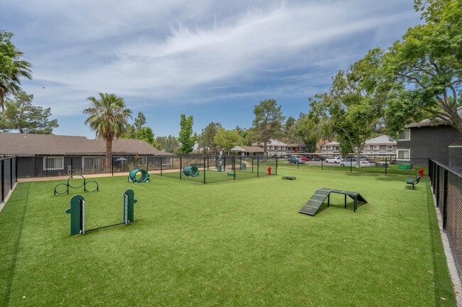 Monterra Ridge Apartments For Rent in Canyon Country, CA | ForRent.com