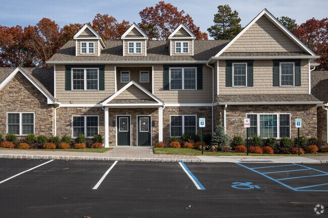 Fairfield Greens South At Holbrook Apartments - Holbrook, NY | ForRent.com