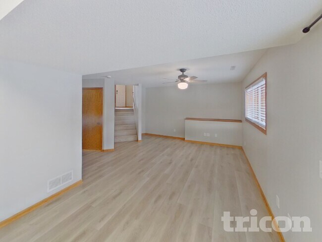 14885 Crandall Ave. Off-Campus Housing, Rosemount, MN