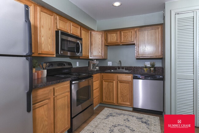 Summit Chase Apartments For Rent in Endicott, NY | ForRent.com