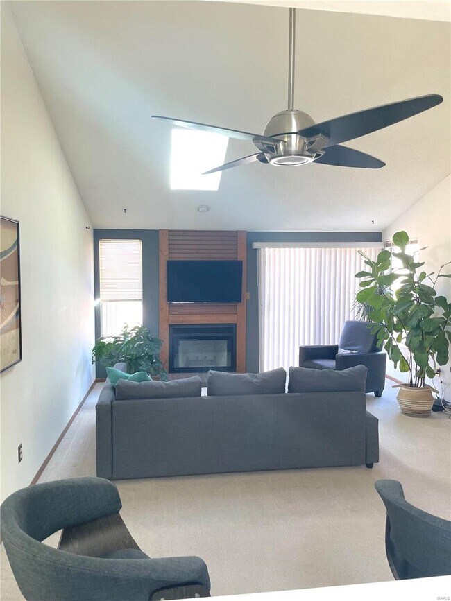 1101 Woodgate Dr - Condo for Rent in O'Fallon, IL | ForRent.com