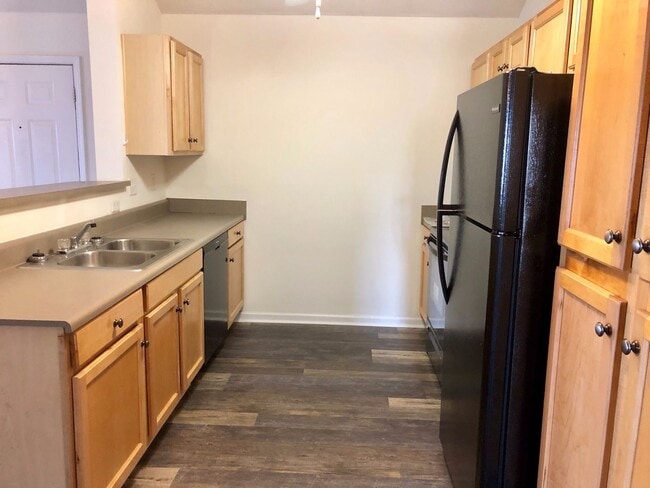 222 Harts Cove Way Off-Campus Housing, Seneca, SC