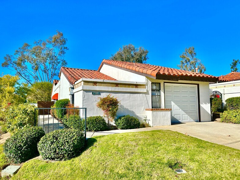 1732 Woodbrook Ln - House for Rent in Fallbrook, CA | ForRent.com