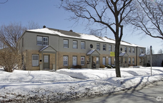 Milwaukee Apartments For Rent in Milwaukee, WI | ForRent.com