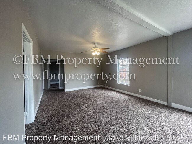 3 br, 1.5 bath House - 202 E Vanston Ln - House Rental in Crandall, TX ...