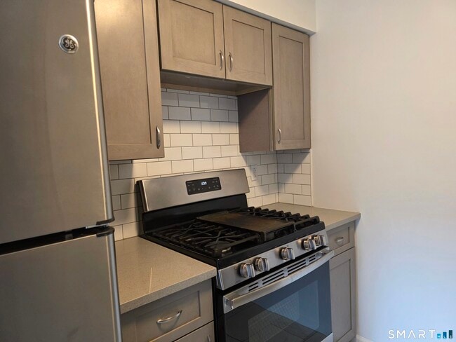 45 Towne House Rd Unit 45 Off-Campus Housing, Hamden, CT