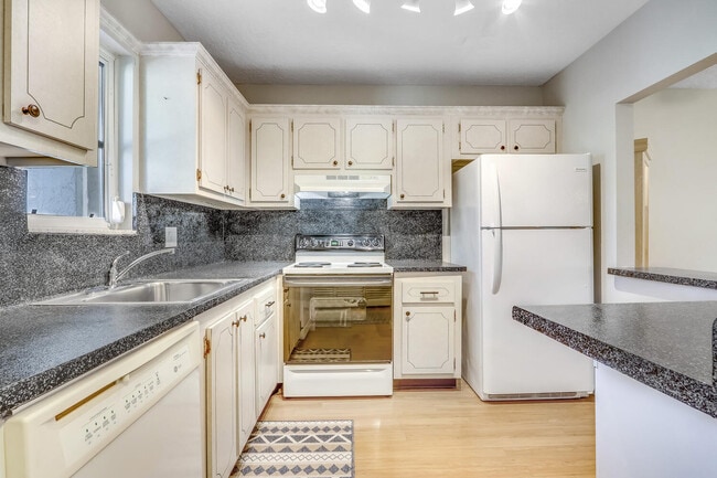 2534 Boundbrook Dr S Unit 119 - Condo for Rent in West Palm Beach, FL | ForRent.com