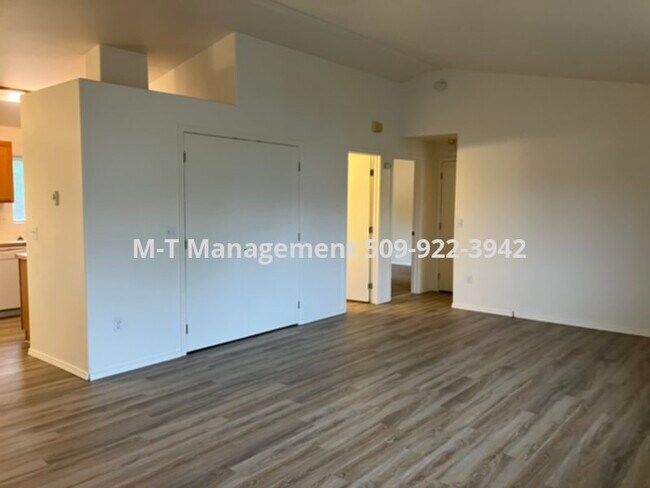 Roomy 2 BR/1 bath single level house in Ai... - House Rental in Airway ...