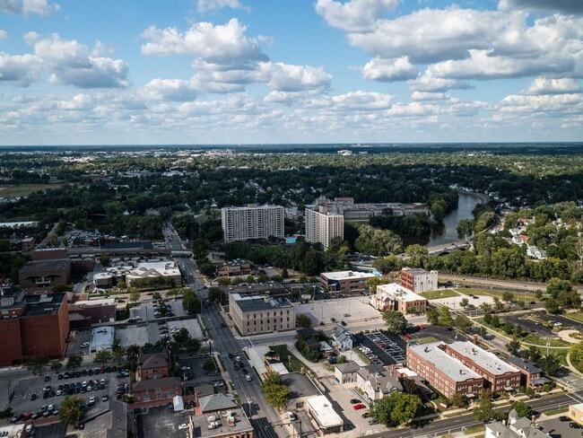 Three Rivers Apartments - Fort Wayne, IN | ForRent.com