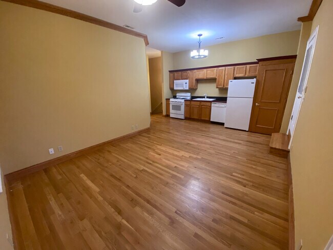 4337 S Emerald Ave Unit 2 - Condo for Rent in Chicago, IL | ForRent.com