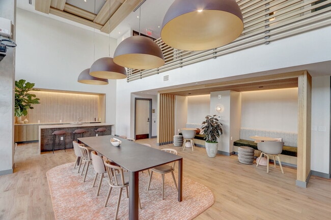 Northeastern University | Off-Campus Housing Search