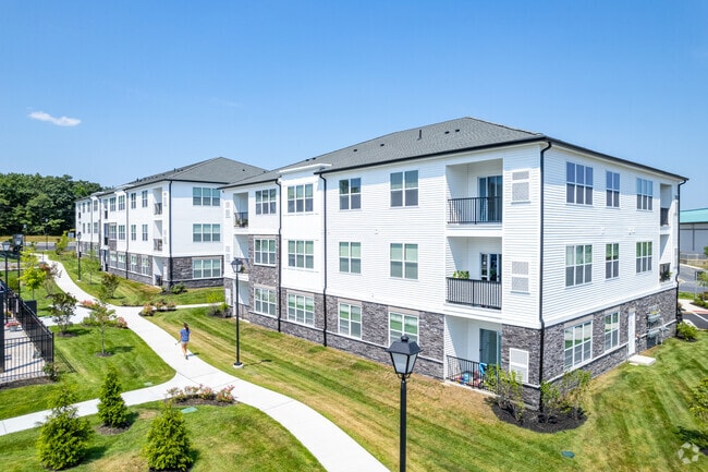 Camelot at Toms River Apartments For Rent in Toms River, NJ | ForRent.com