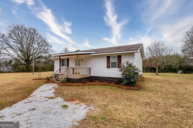 1181 Glades Rd - House Rental in Madison, GA | ForRent.com