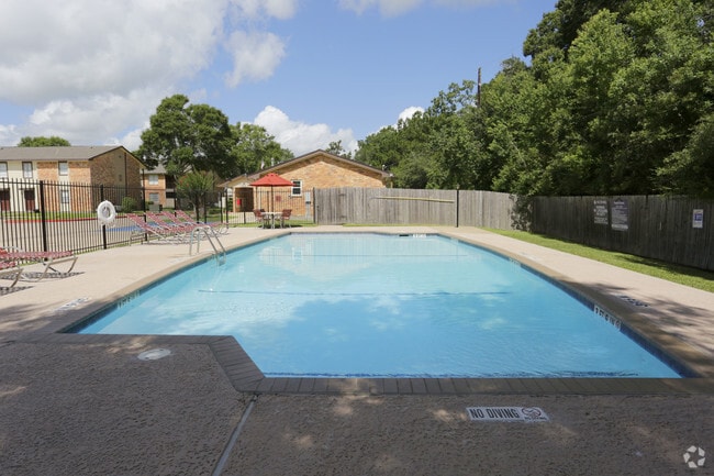 Pindo Pointe Apartments - Beaumont, TX | ForRent.com