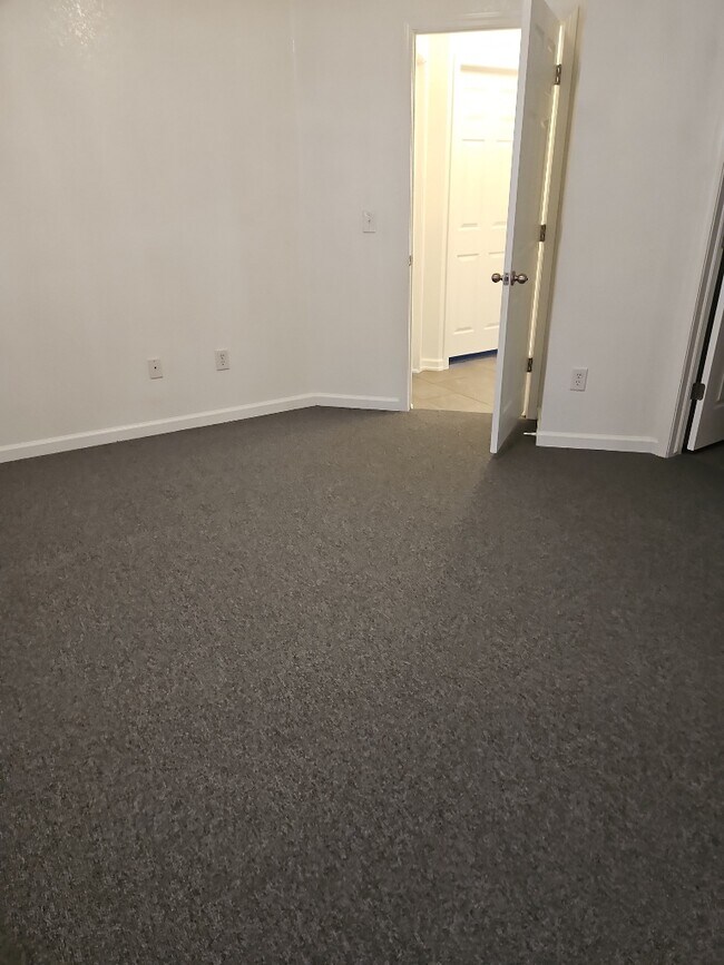 210 Country West Rd Off-Campus Housing, Cheyenne, WY